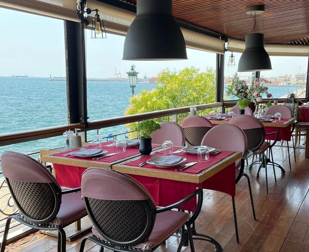 Αφιέρωμα: Ανακαλύψτε τα 15 από τα καλύτερα cafe bar bistrot ...