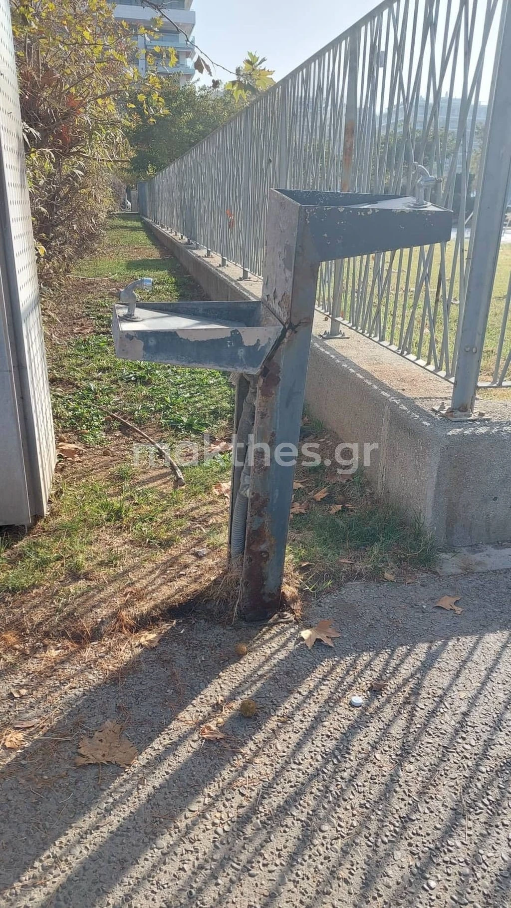 Νοέμβριος και ακόμη... άφαντες οι νέες βρύσες στη Νέα Παραλία - Τι ...