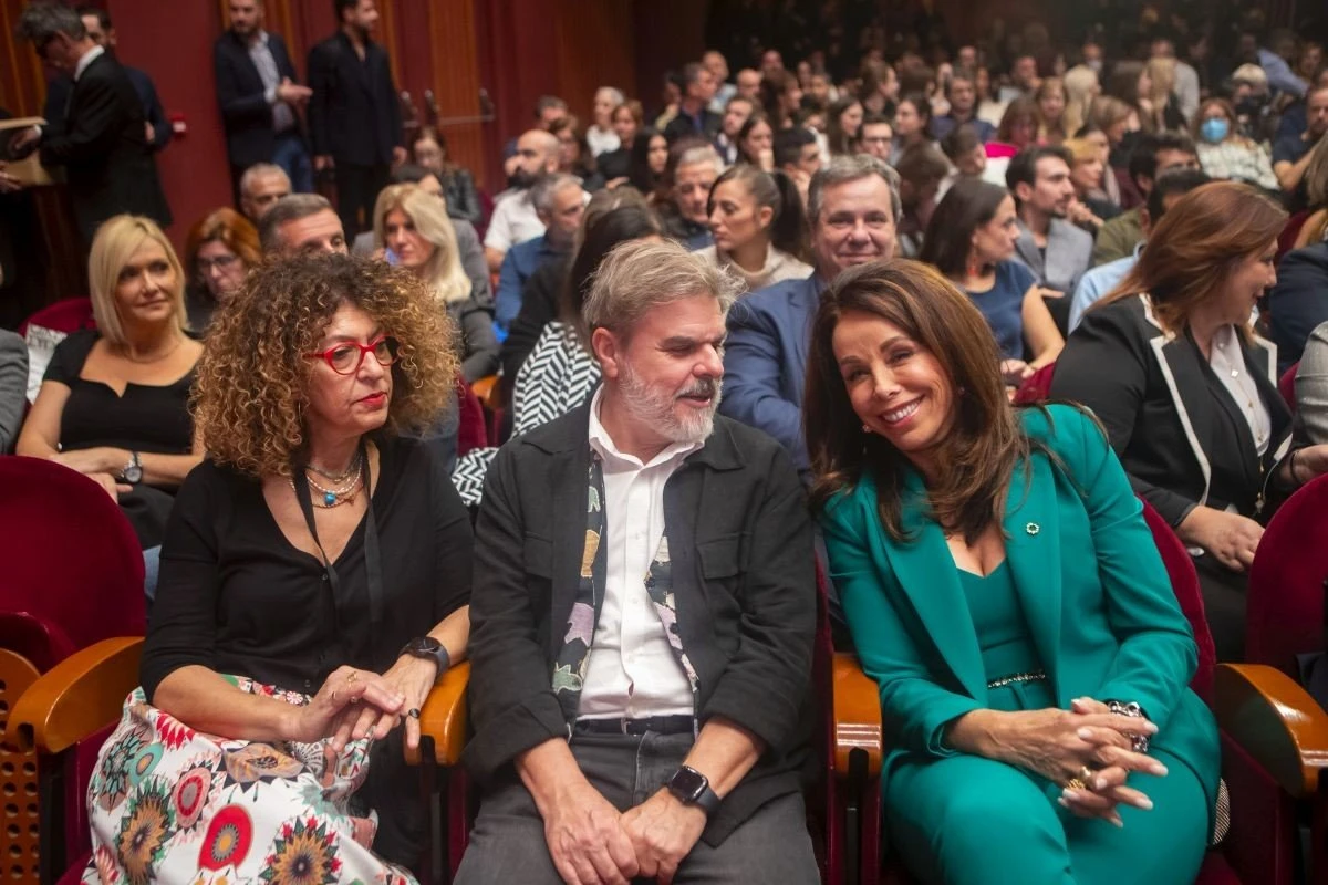 «Χρυσός Αλέξανδρος» για τη Μόνικα Μπελούτσι - Τζιτζικώστας: Έλα στη ...