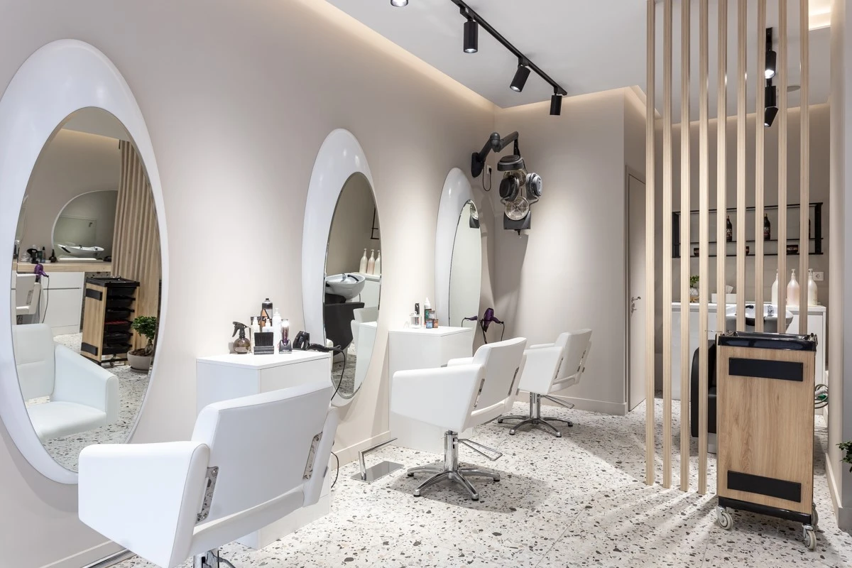 Αφιέρωμα: Best of Beauty 2025 | 20 από τα καλύτερα κομμωτήρια και ...