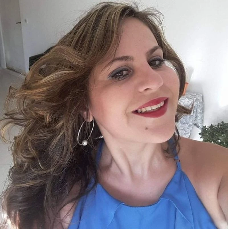 Μενίδι: Μητέρα δύο παιδιών η 40χρονη που δολοφονήθηκε στη μέση του ...