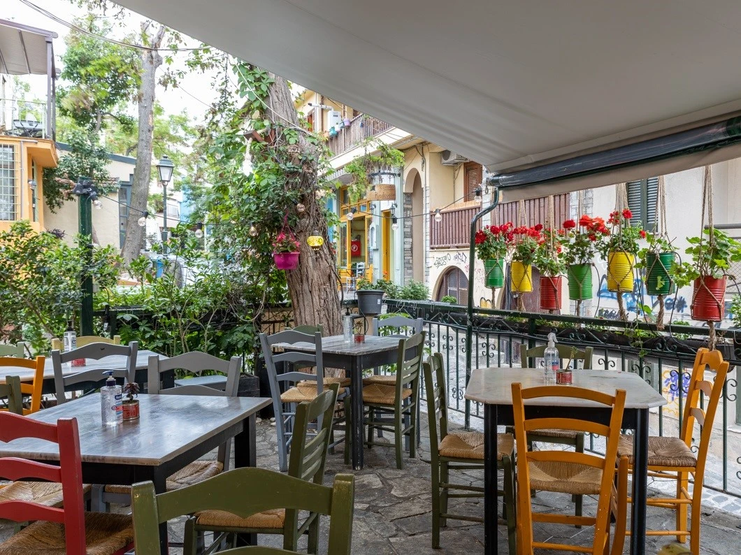 Rediviva Cucina Povera: Εννέα χρόνια γεύσεων, σε μία καταπράσινη αυλή ...