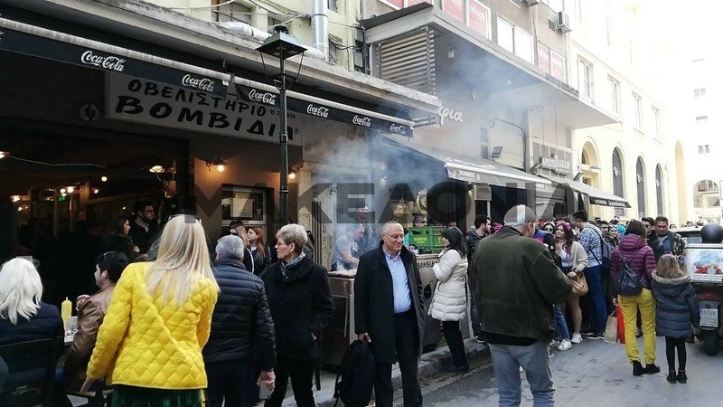 Η Θεσσαλονίκη γιορτάζει την Τσικνοπέμπτη (Βίντεο -Φωτ.)