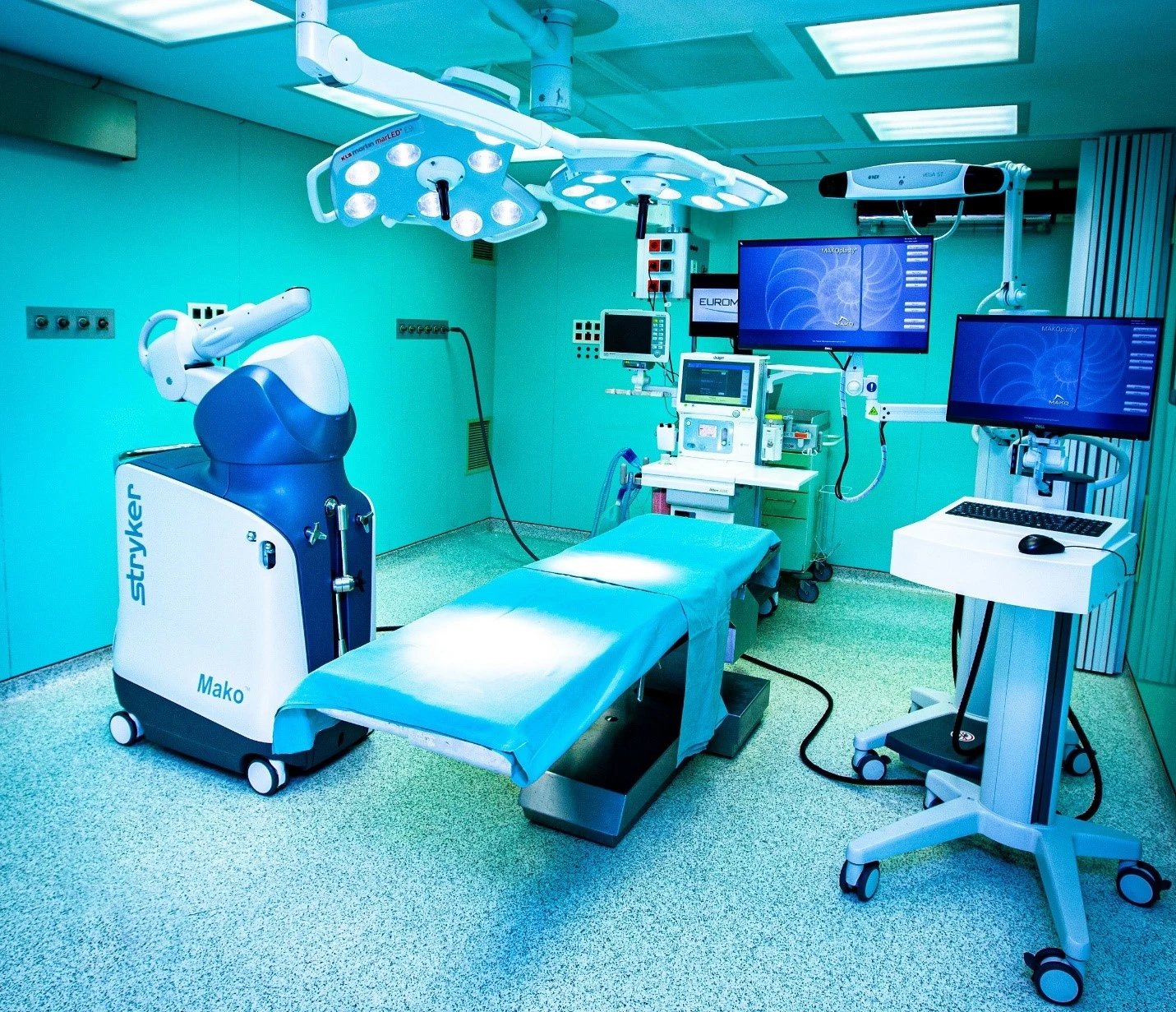 Euromedica Κλινική Κυανούς Σταυρός: Η πρώτη ιδιωτική κλινική που ...