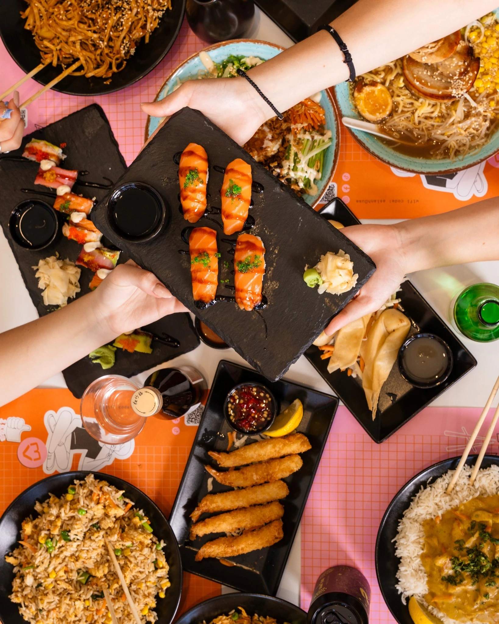 Asian House: Ένα fusion των καλύτερων πιάτων της Άπω Ανατολής, σε ...