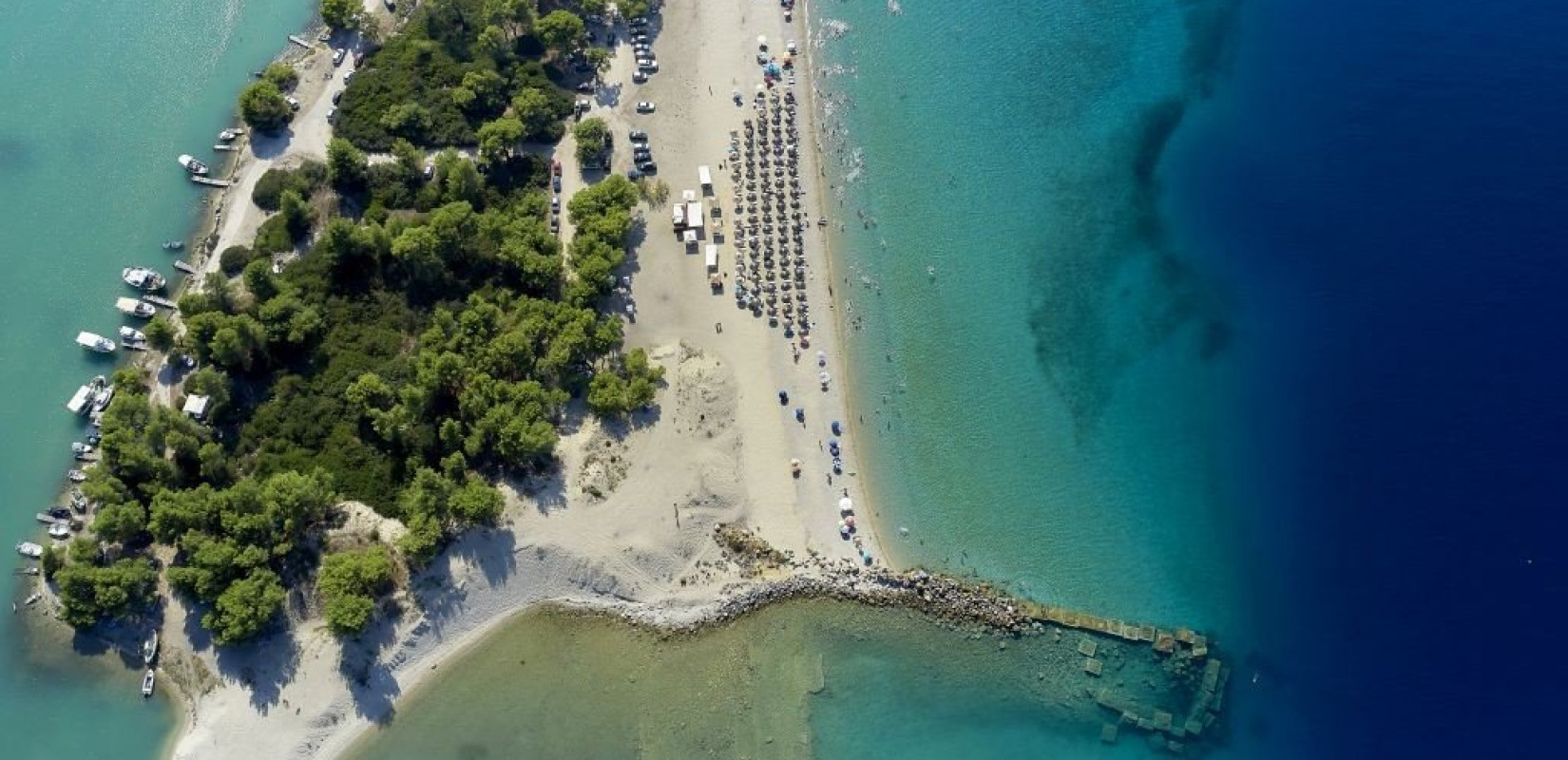 «Μέρα με τη μέρα» λειτουργούν οι επιχειρήσεις στη Χαλκιδική